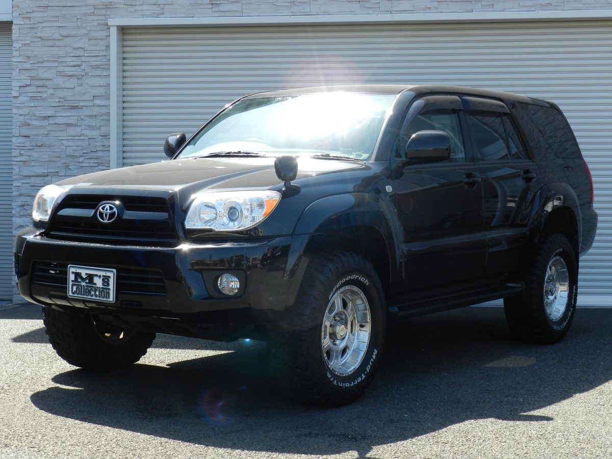 様変わりしたカスタムSUV”HILUX SURF 215″にドキッ^^ – エムズオート